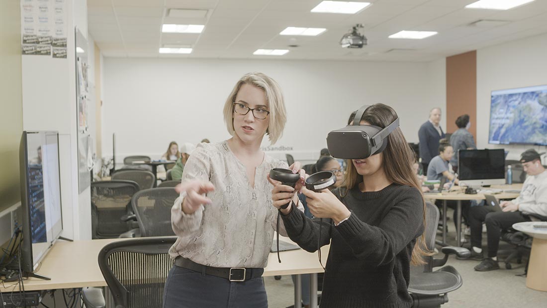 Undergraduate Admission - Campus Tour Photos | Bentley University