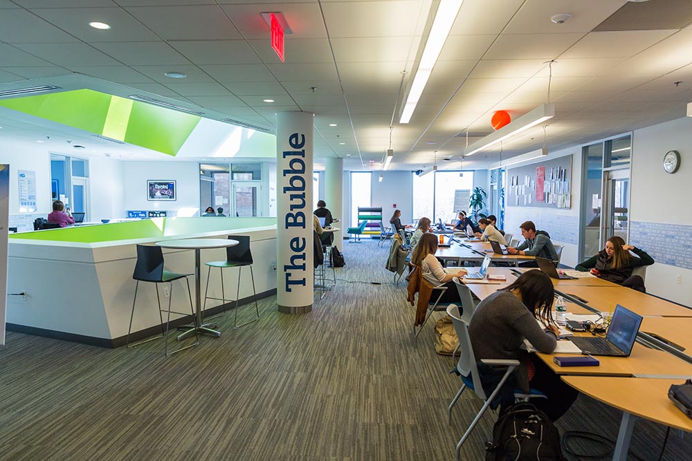 Undergraduate Admission - Campus Tour Photos | Bentley University